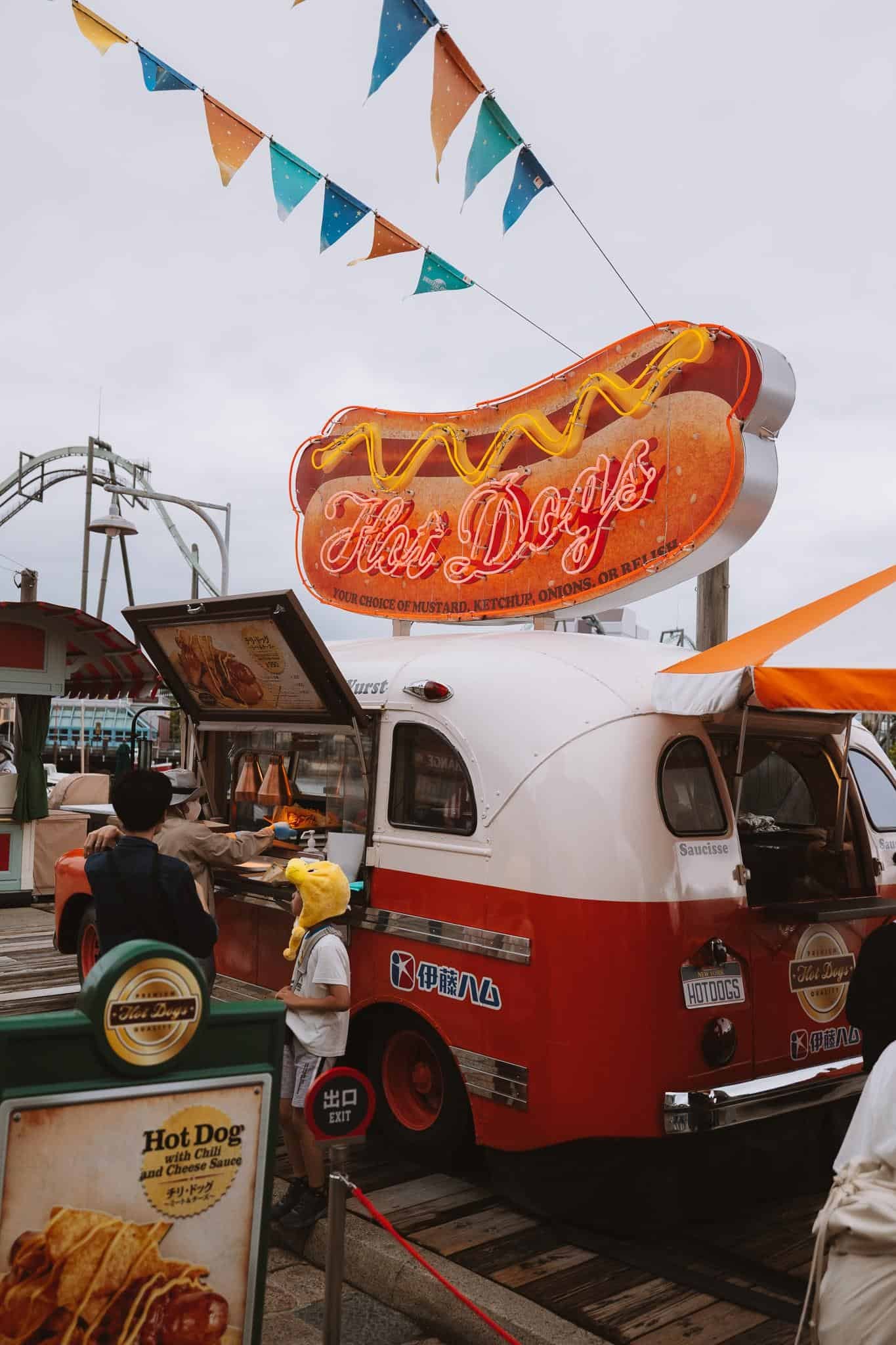 Japan25_USJ-26 - Wandering Donut
